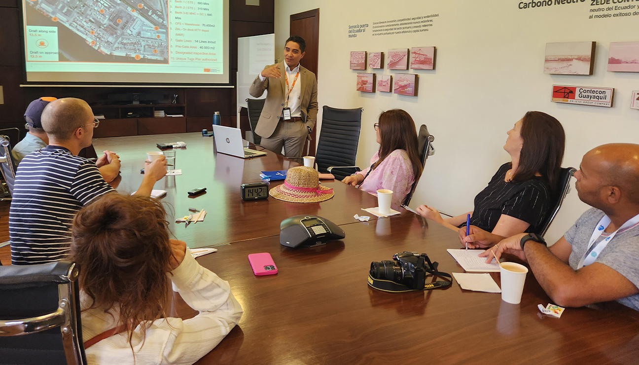 Foreign journalists visit Contecon Guayaquil | ICTSI